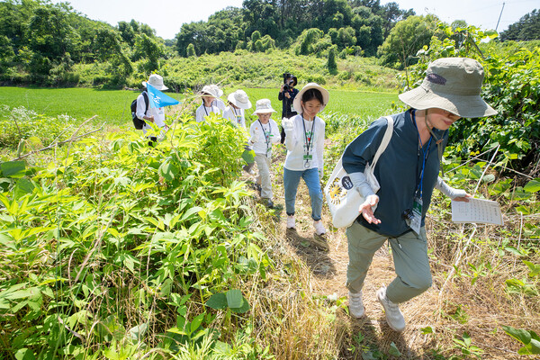 KT, 미래 세대와 함께 DMZ 생물다양성 보전 나섰다